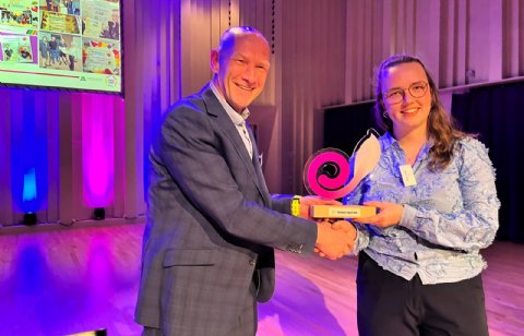 Pleun Leeijen verovert eerste Krulstaartbokaal - Nieuwe Oogst